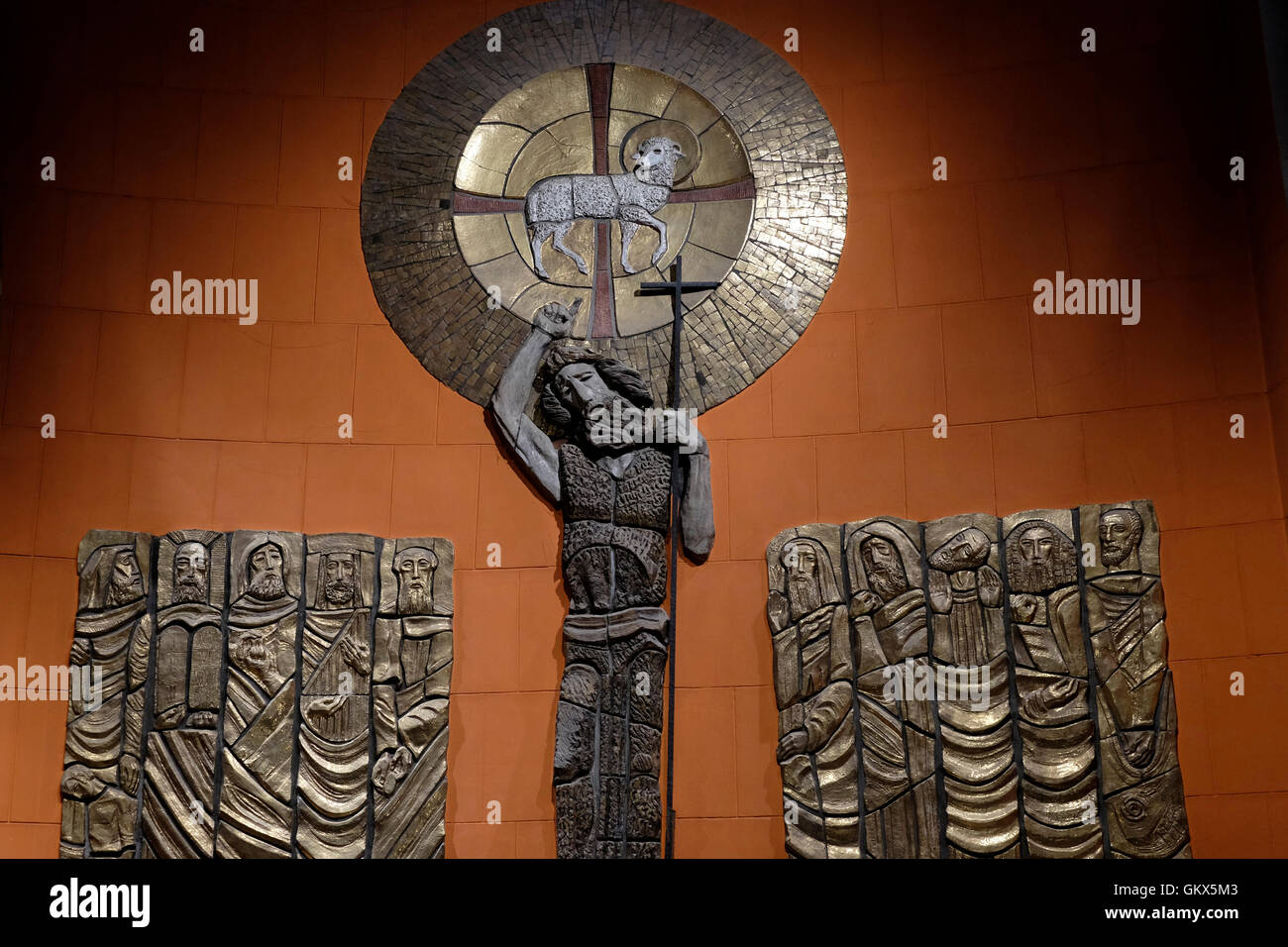 Agnus dei ´lamb god´ symbol hi-res stock photography and images - Alamy
