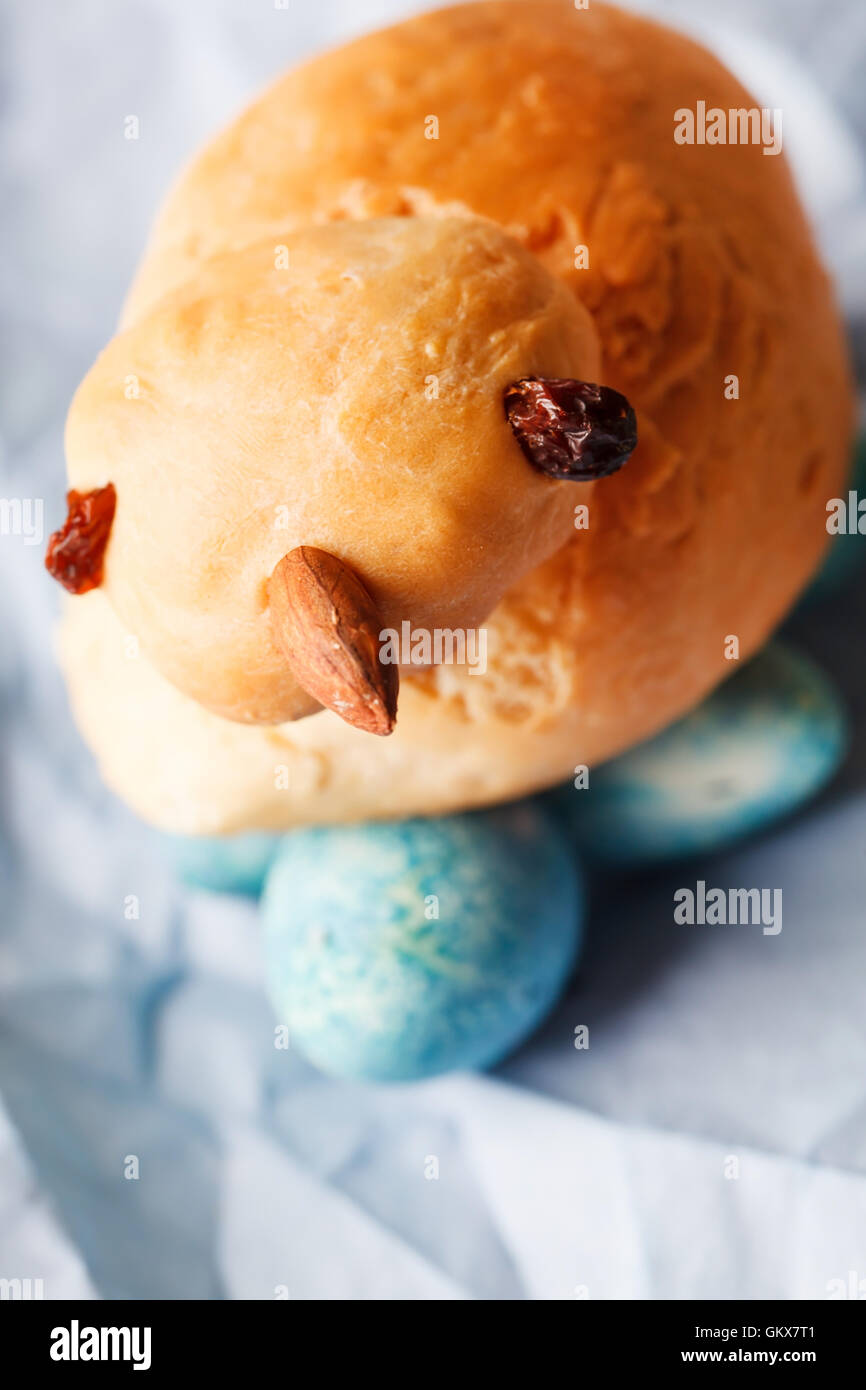 Easter bird hi-res stock photography and images - Alamy