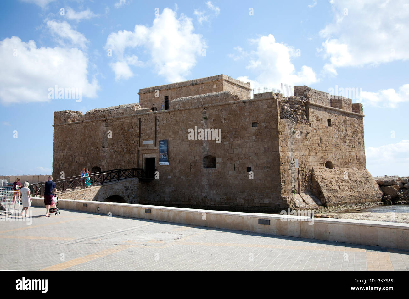 Medieval castle in paphos hi-res stock photography and images - Alamy