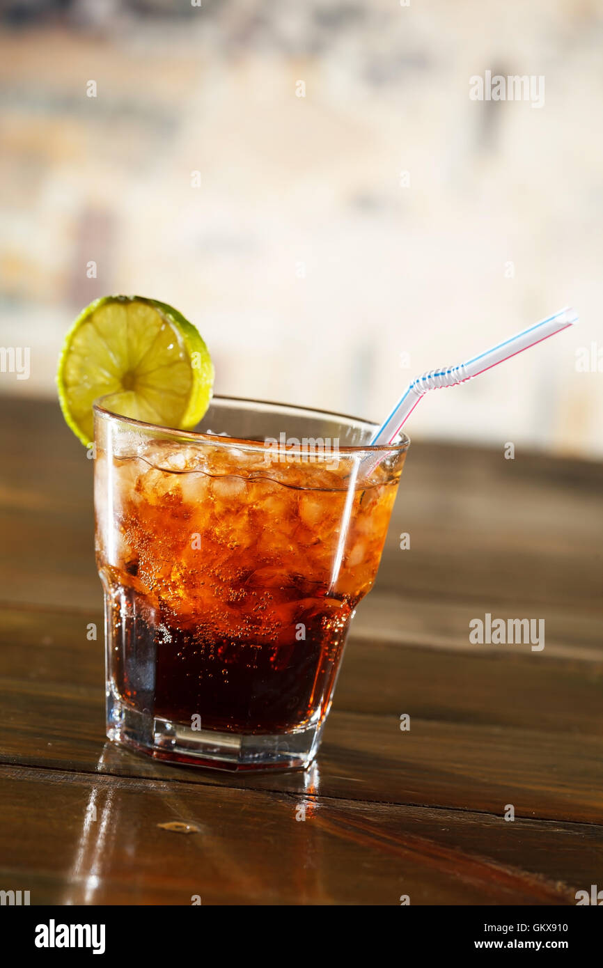 Cocktail bar cuba club hi-res stock photography and images - Alamy