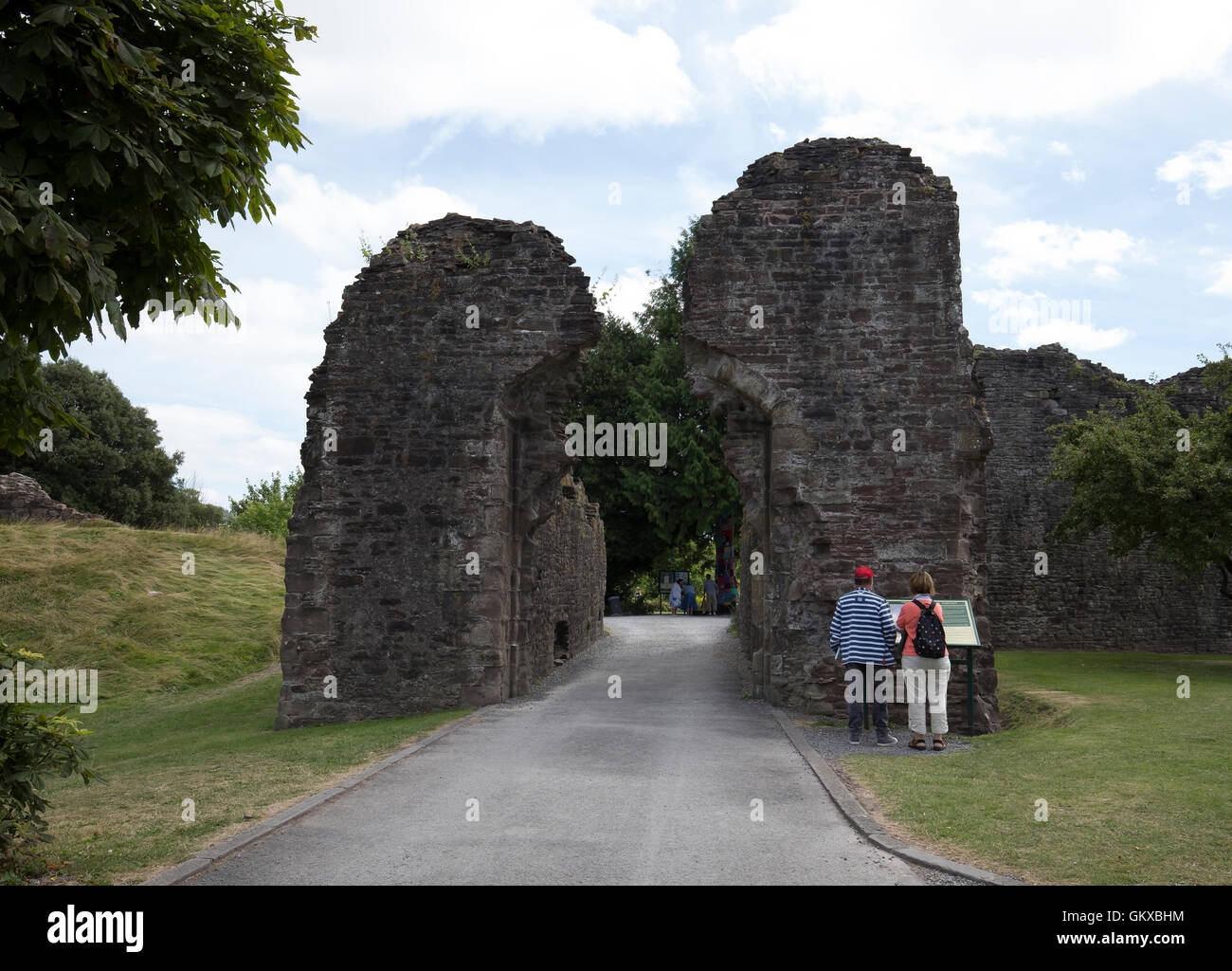 Monmouth castle ruins hi-res stock photography and images - Alamy