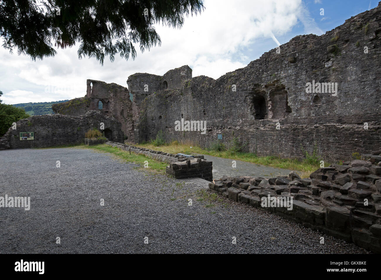 Monmouth castle ruins hi-res stock photography and images - Alamy