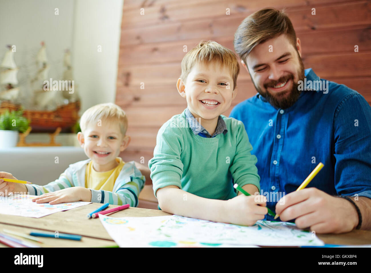 Sons drawing hi-res stock photography and images - Alamy