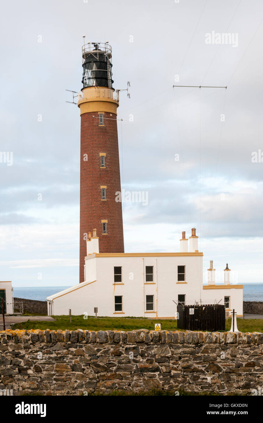 The lighthouse at Butt of Lewis in the Outer Hebrides Stock Photo - Alamy