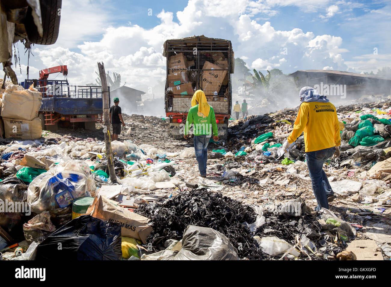 People of the Dump Site on the island of Cebu in the Philippines Stock ...