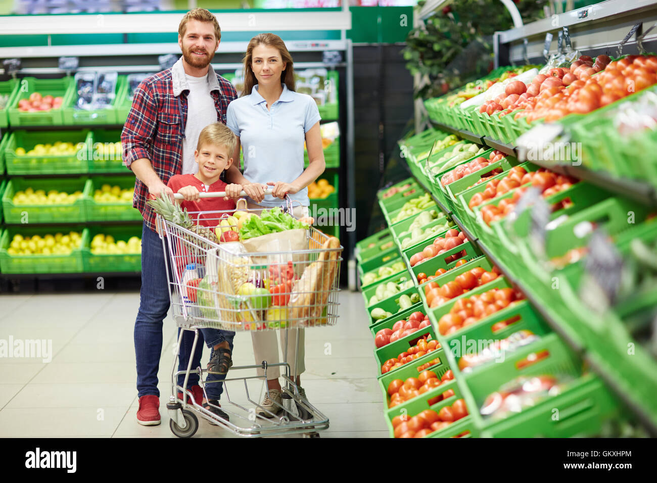 Happy consumers hi-res stock photography and images - Alamy