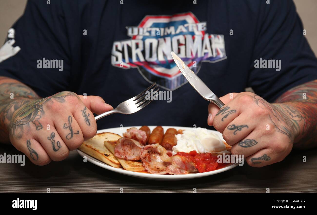 Ulster strongman hi-res stock photography and images - Alamy