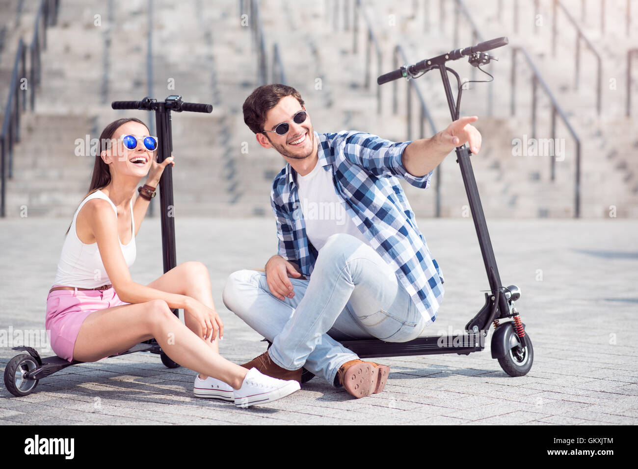 Sit with friends hi-res stock photography and images - Alamy
