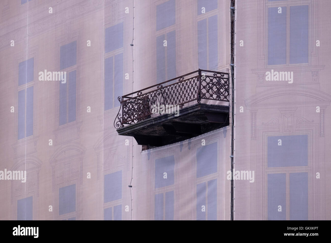 Scaffolding screen building hi-res stock photography and images - Alamy