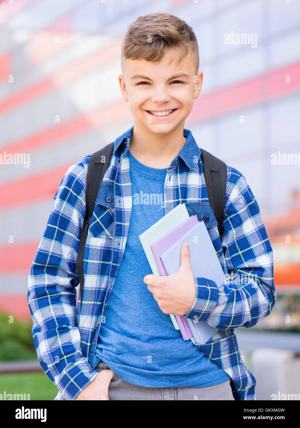 Boy back to school Stock Photo - Alamy
