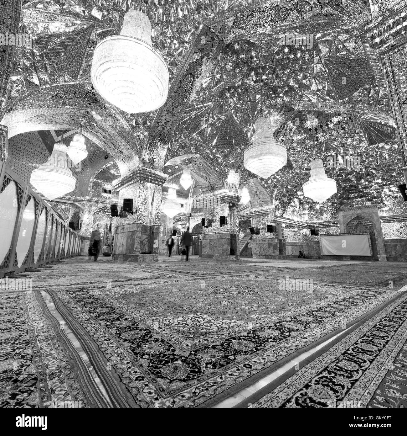 Mirror column Black and White Stock Photos & Images - Alamy