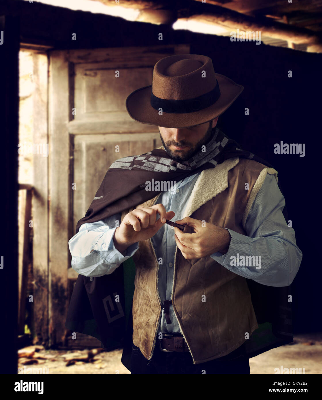 The gunfighter film hi-res stock photography and images - Alamy