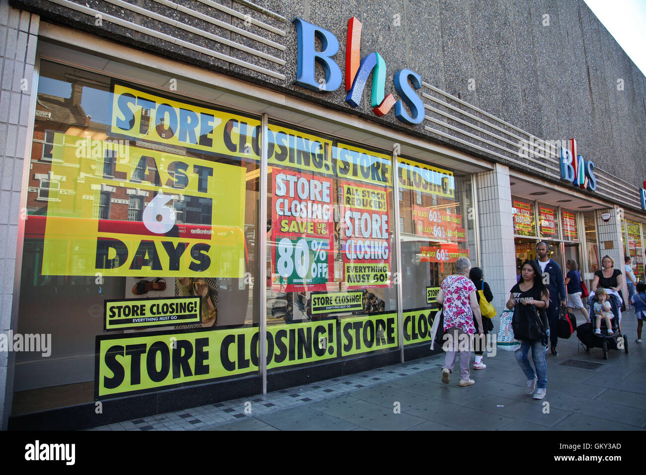 Wood Green, London, UK - 23 Aug 2016 - Last six days, as BHS (British ...