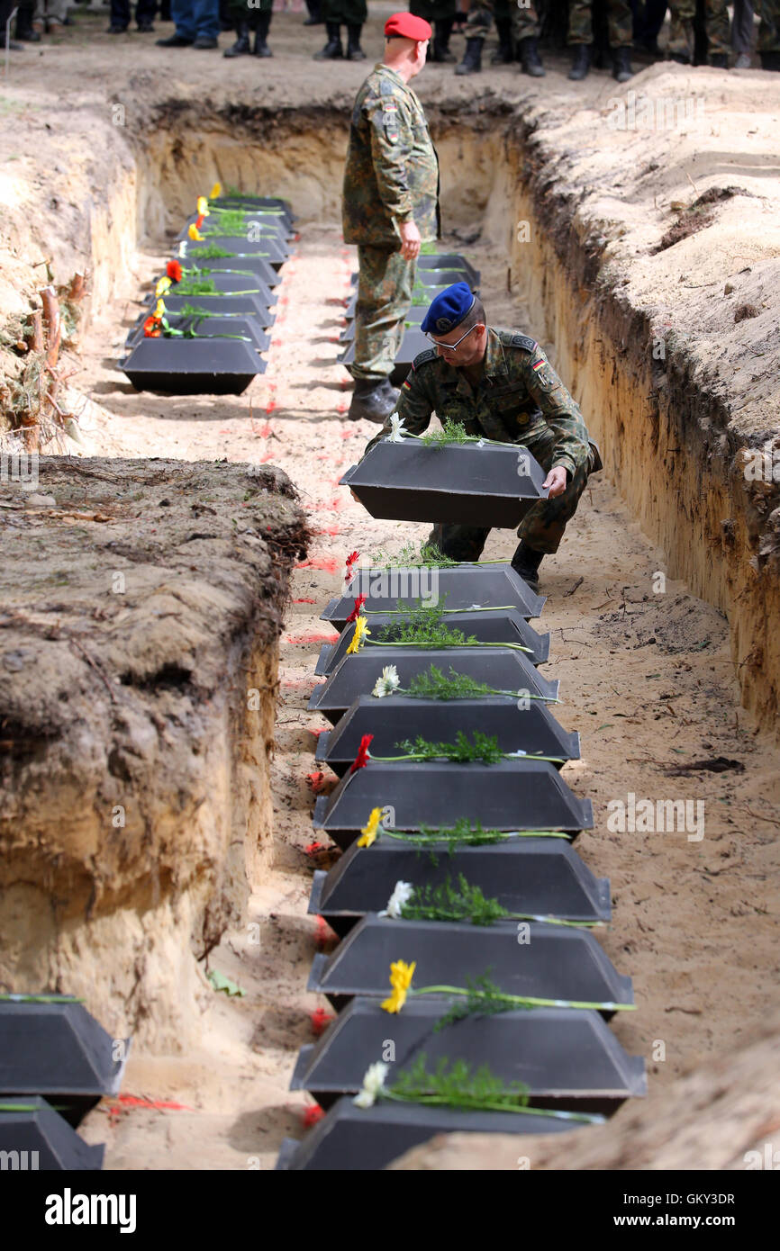 Volksbund german kriegsgraeberfuersorge hi-res stock photography and ...