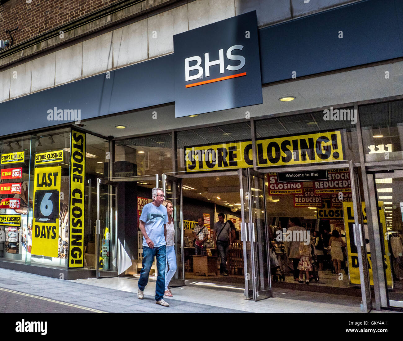 BHS Closing down sale, York, August 2016 Stock Photo - Alamy