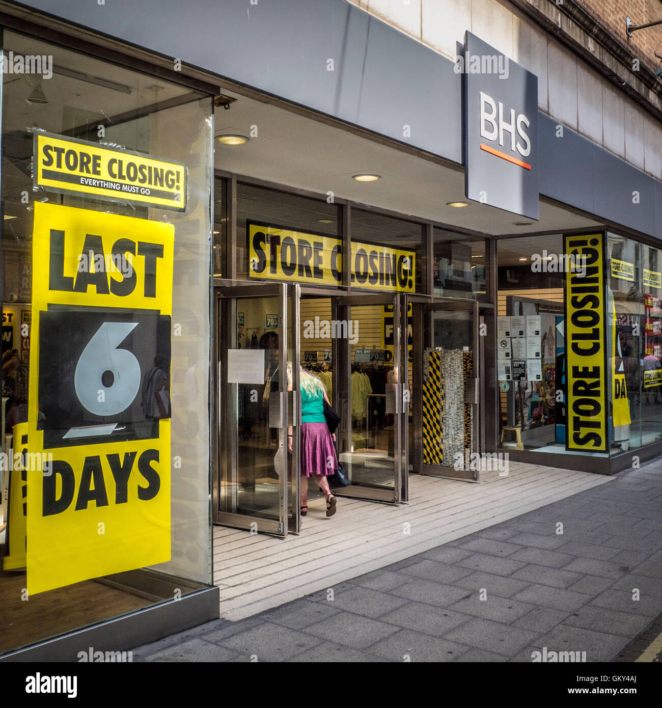 BHS Closing down sale, York, August 2016 Stock Photo - Alamy