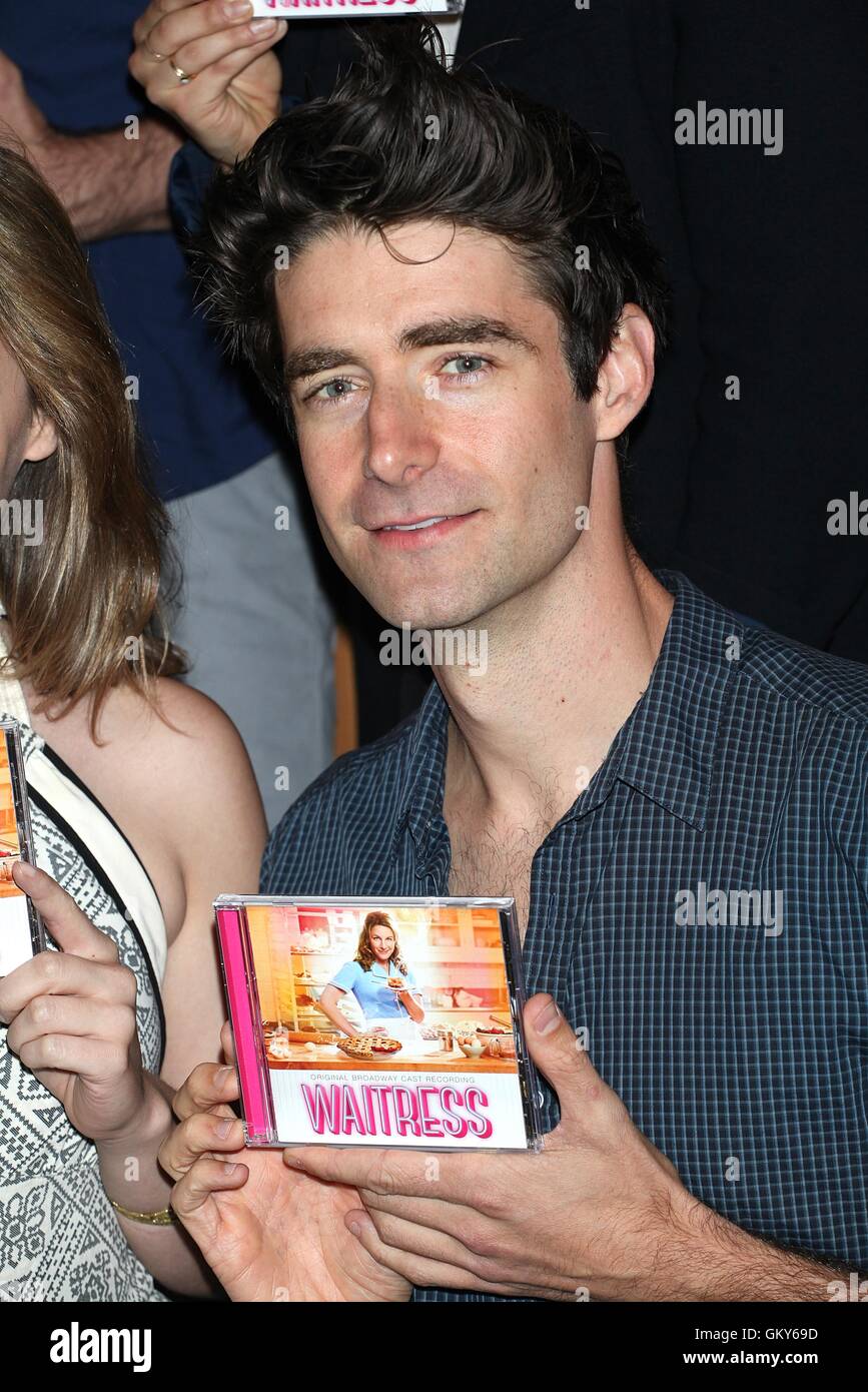 Drew gehling hi-res stock photography and images - Alamy