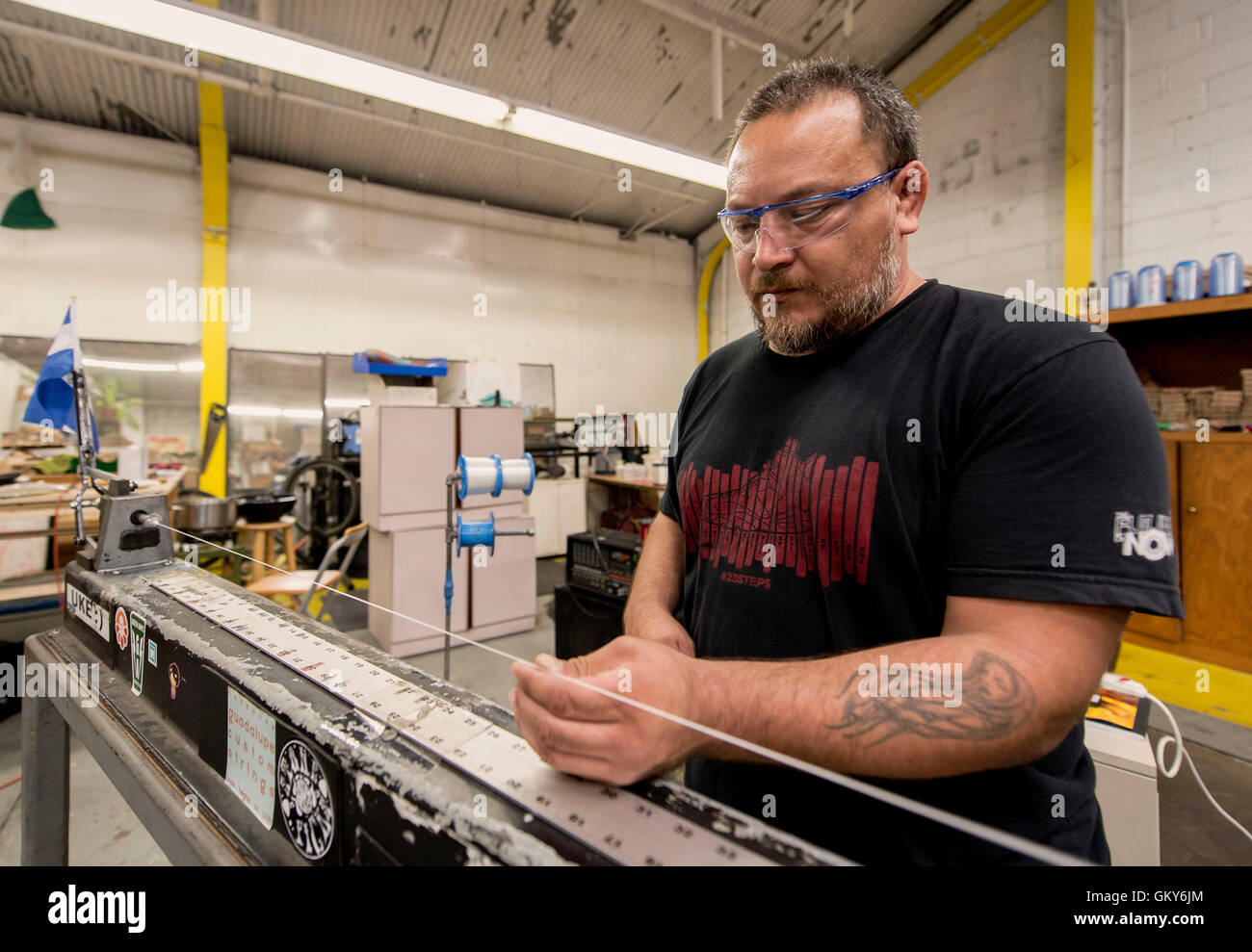 Lathe master hi-res stock photography and images - Alamy
