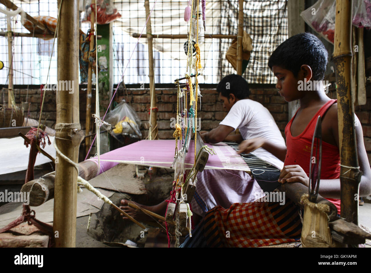 Indian weaver muslin hi-res stock photography and images - Alamy