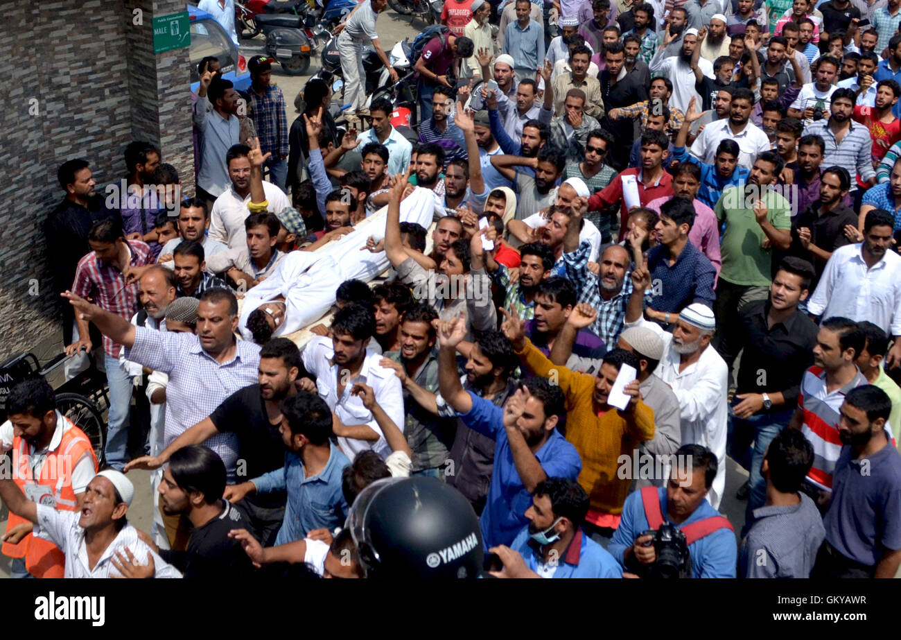 Amir bashir hi-res stock photography and images - Alamy