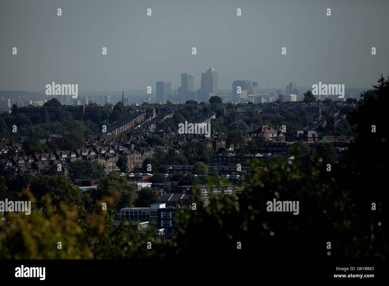 London heatwave pollution hi-res stock photography and images - Alamy