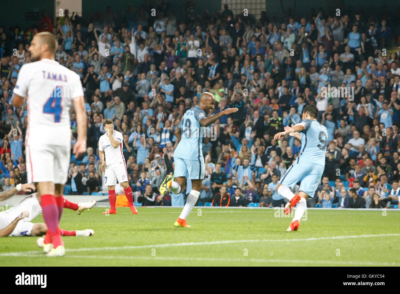 Fabian delph manchester city hi-res stock photography and images - Alamy