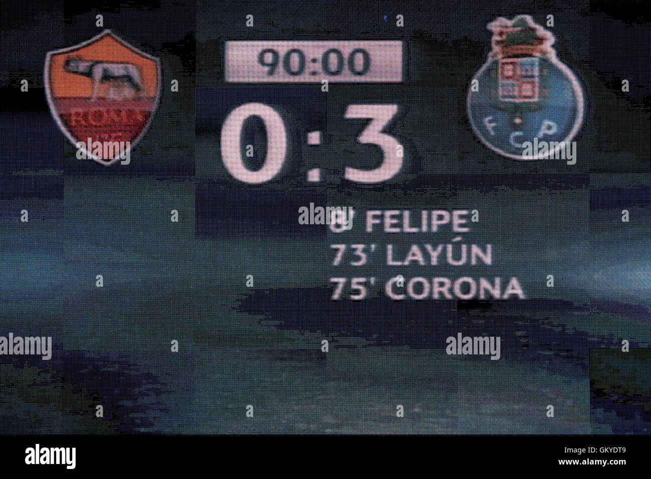 Champions league final scoreboard hi-res stock photography and images ...