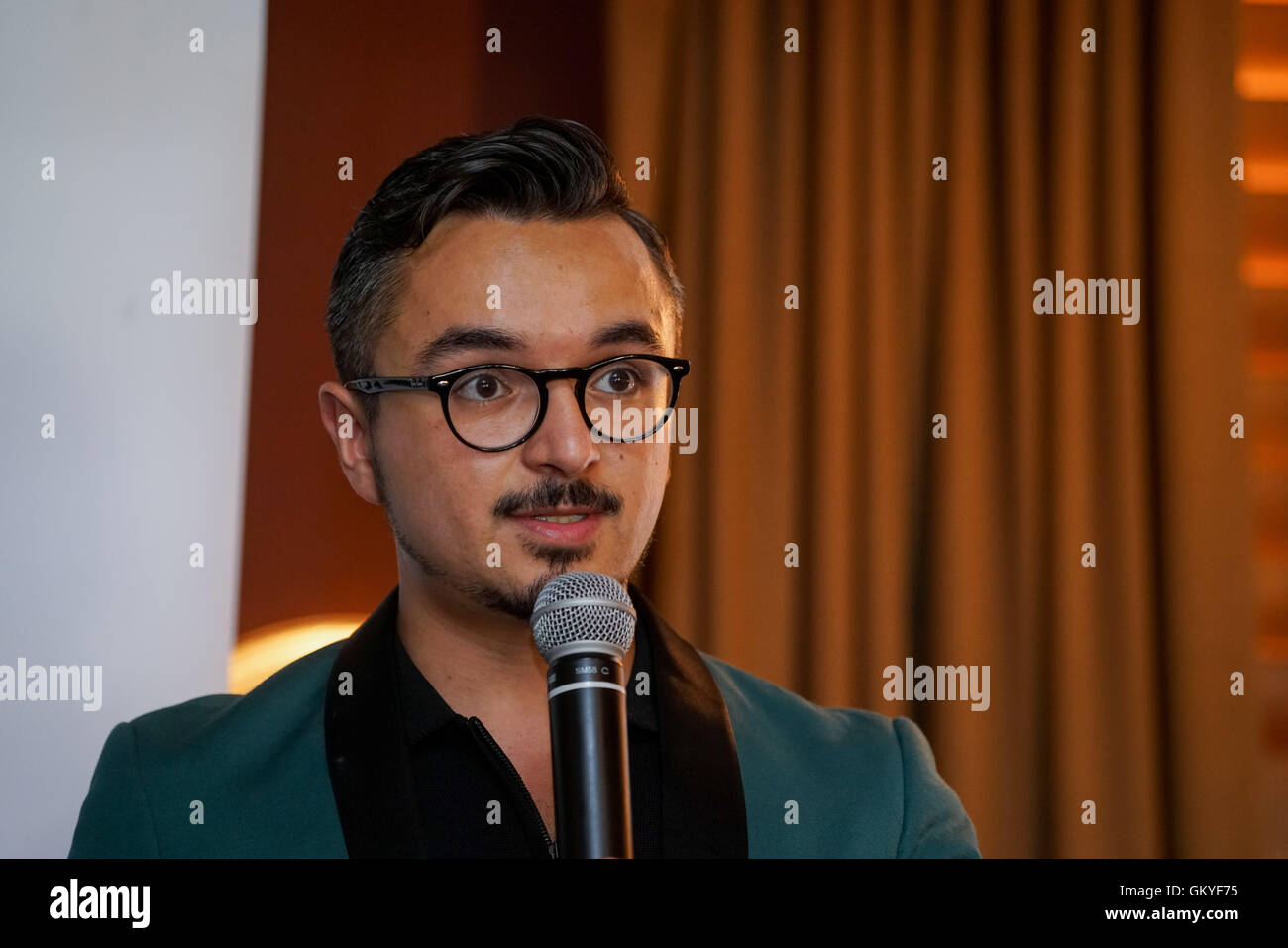 David mcdaid hi-res stock photography and images - Alamy