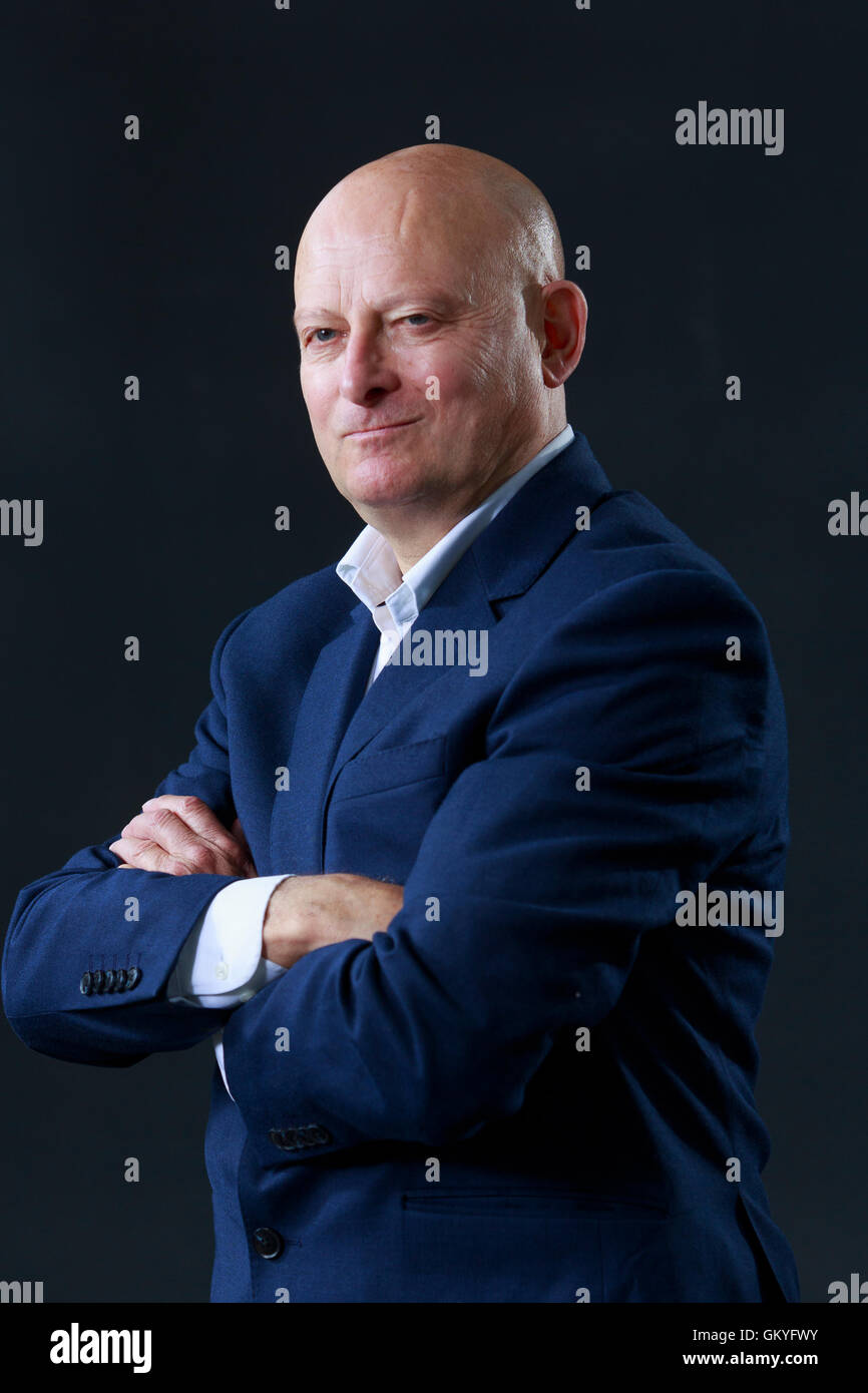 Richard wilson author hi-res stock photography and images - Alamy