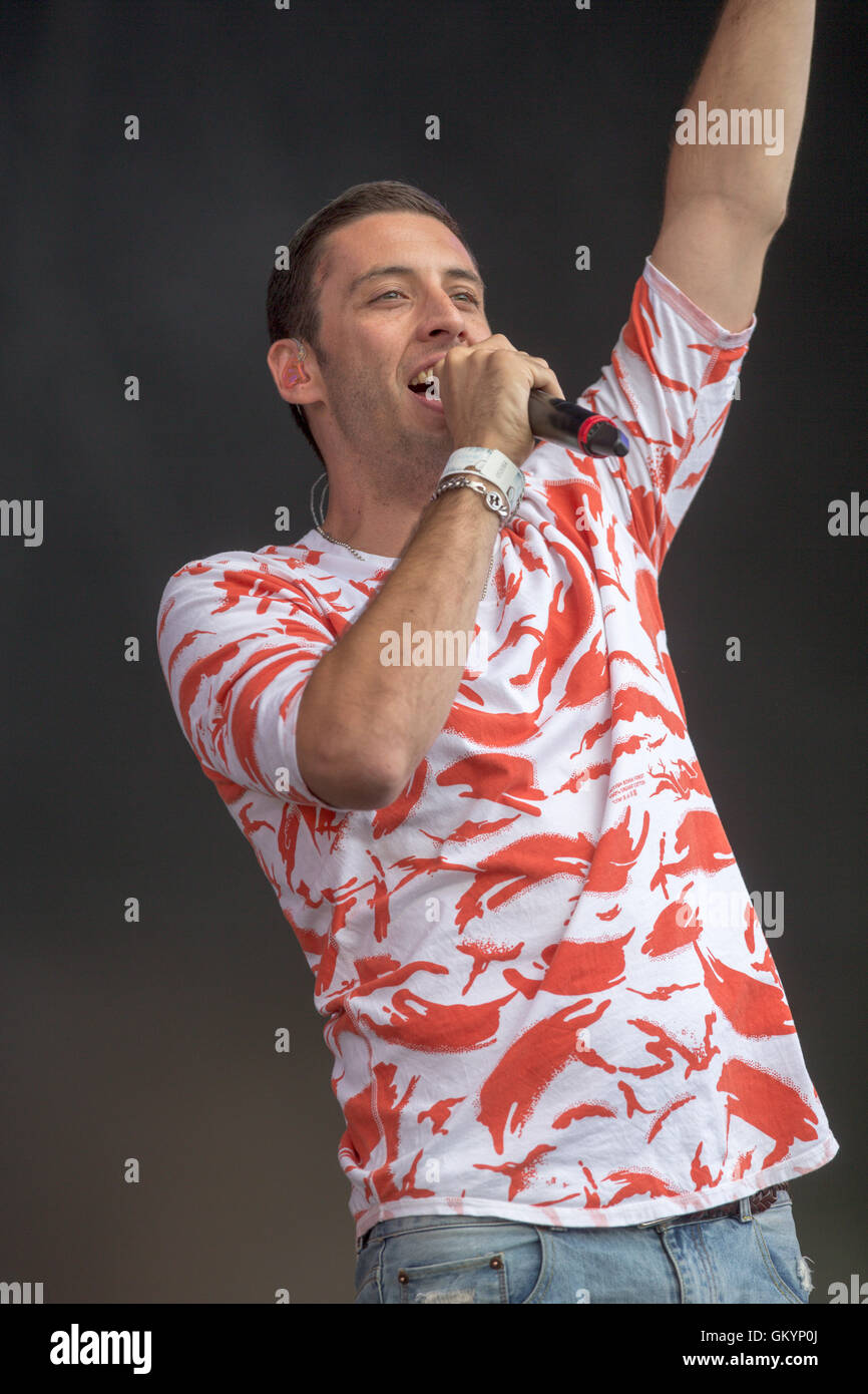 Example performing at the V Festival at Hylands Park,Chelmsford,Essex ...