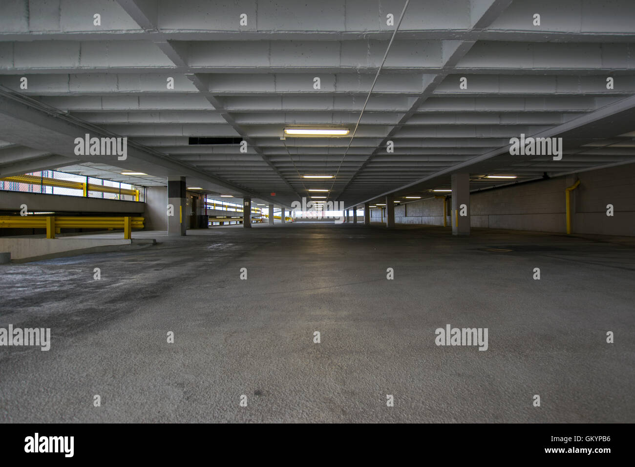 Parking garage empty hi-res stock photography and images - Alamy
