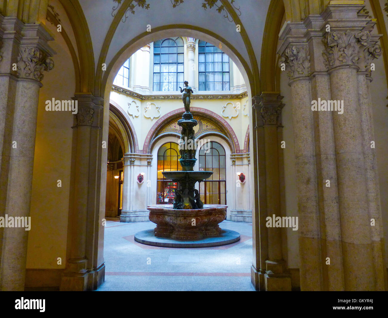 Courtyard with stairs hi-res stock photography and images - Alamy