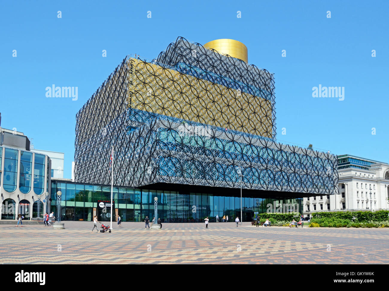 Front view of the Library of Birmingham in Centenary Square, Birmingham ...
