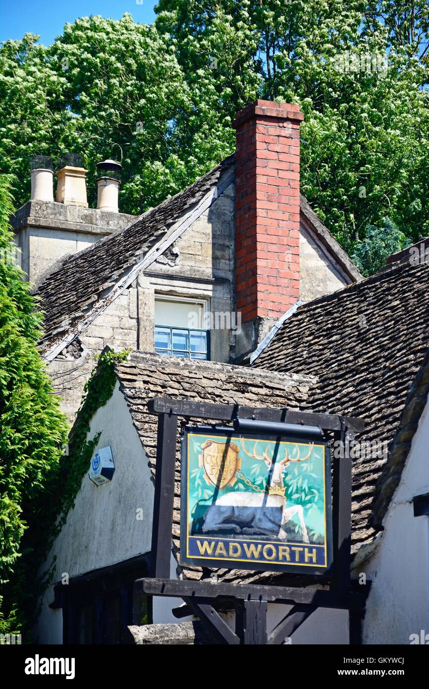 White Hart Pub Sign High Resolution Stock Photography and Images - Alamy