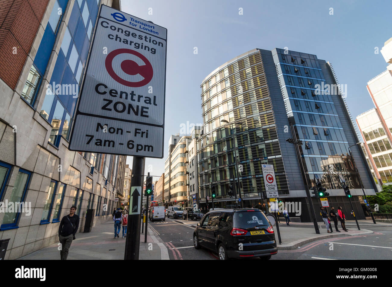Congestion charging sign hi-res stock photography and images - Alamy