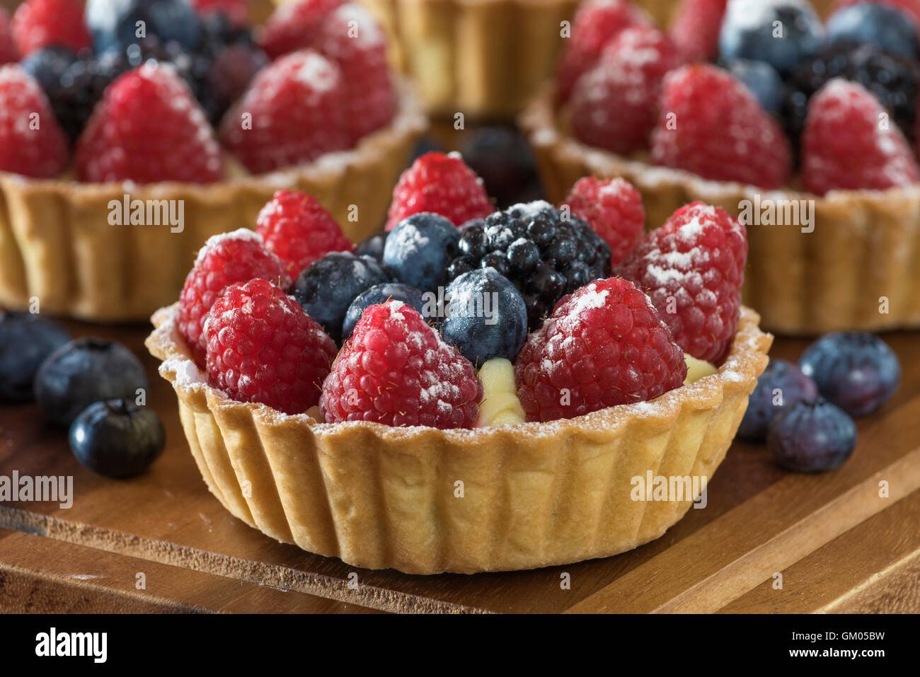 Summer fruit tarts Stock Photo - Alamy
