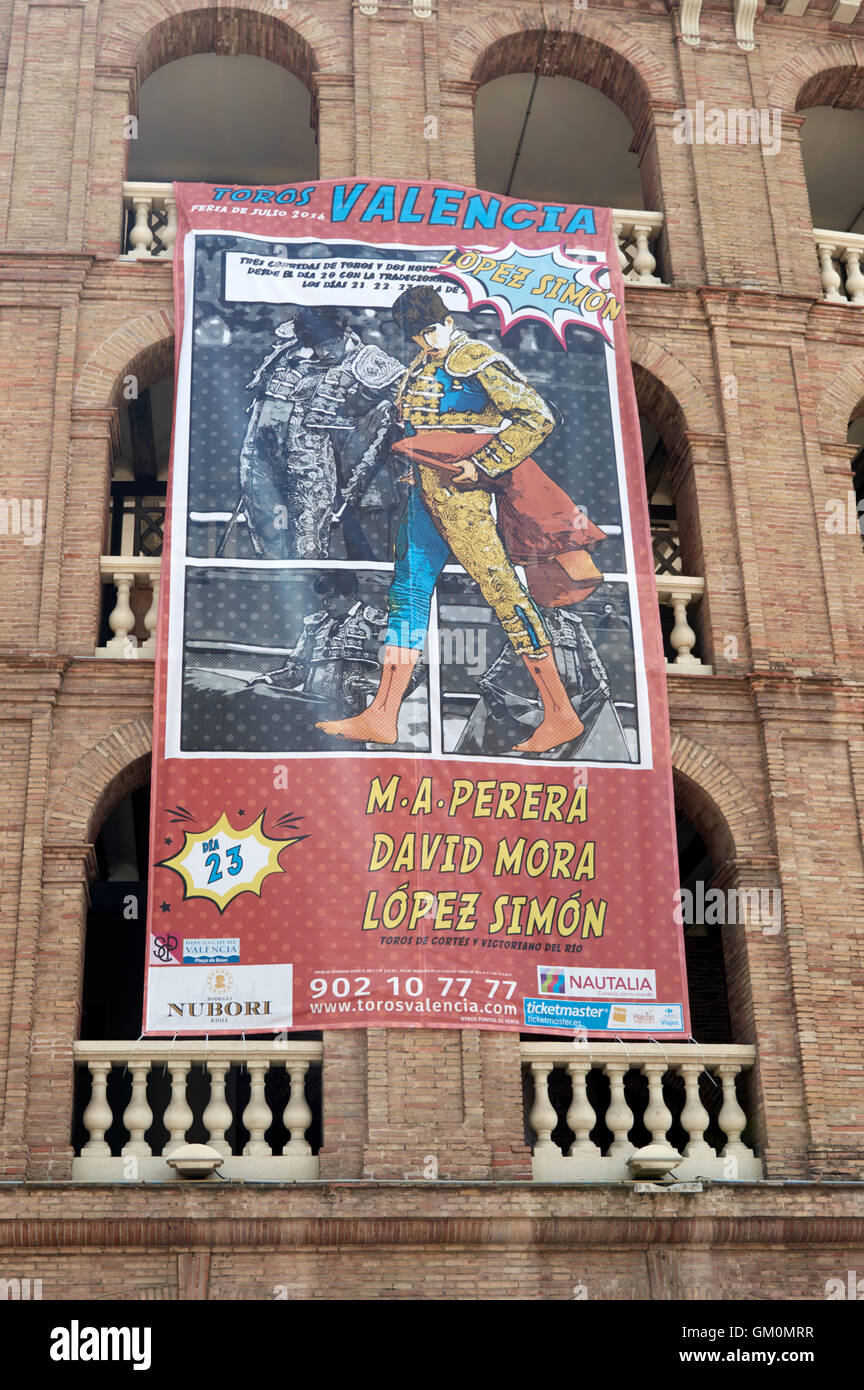 Tourists at the Gaudi Park Valencia Stock Photo - Alamy