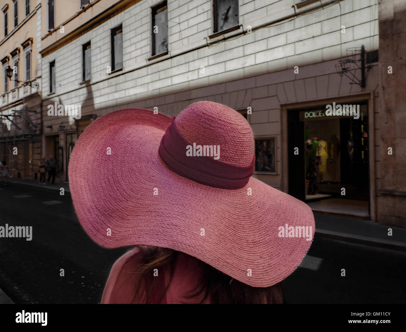 Via Condotti (officially Via dei Condotti) is a busy and fashionable ...