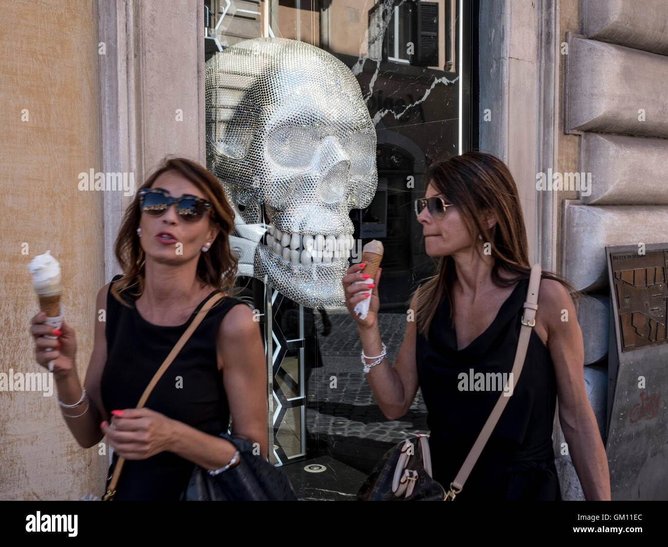 Via Condotti (officially Via dei Condotti) is a busy and fashionable ...