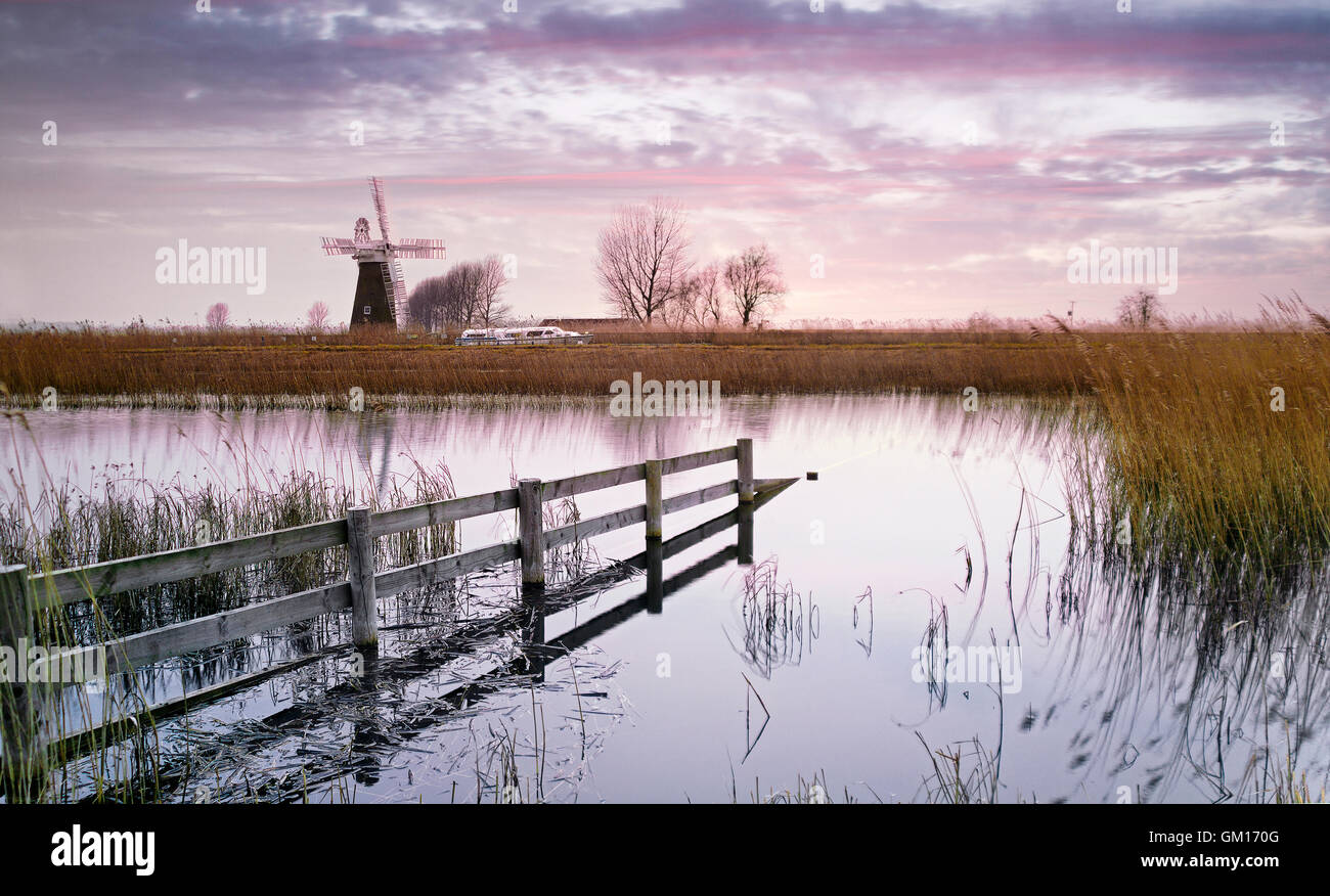 Norfolk broads hi-res stock photography and images - Alamy