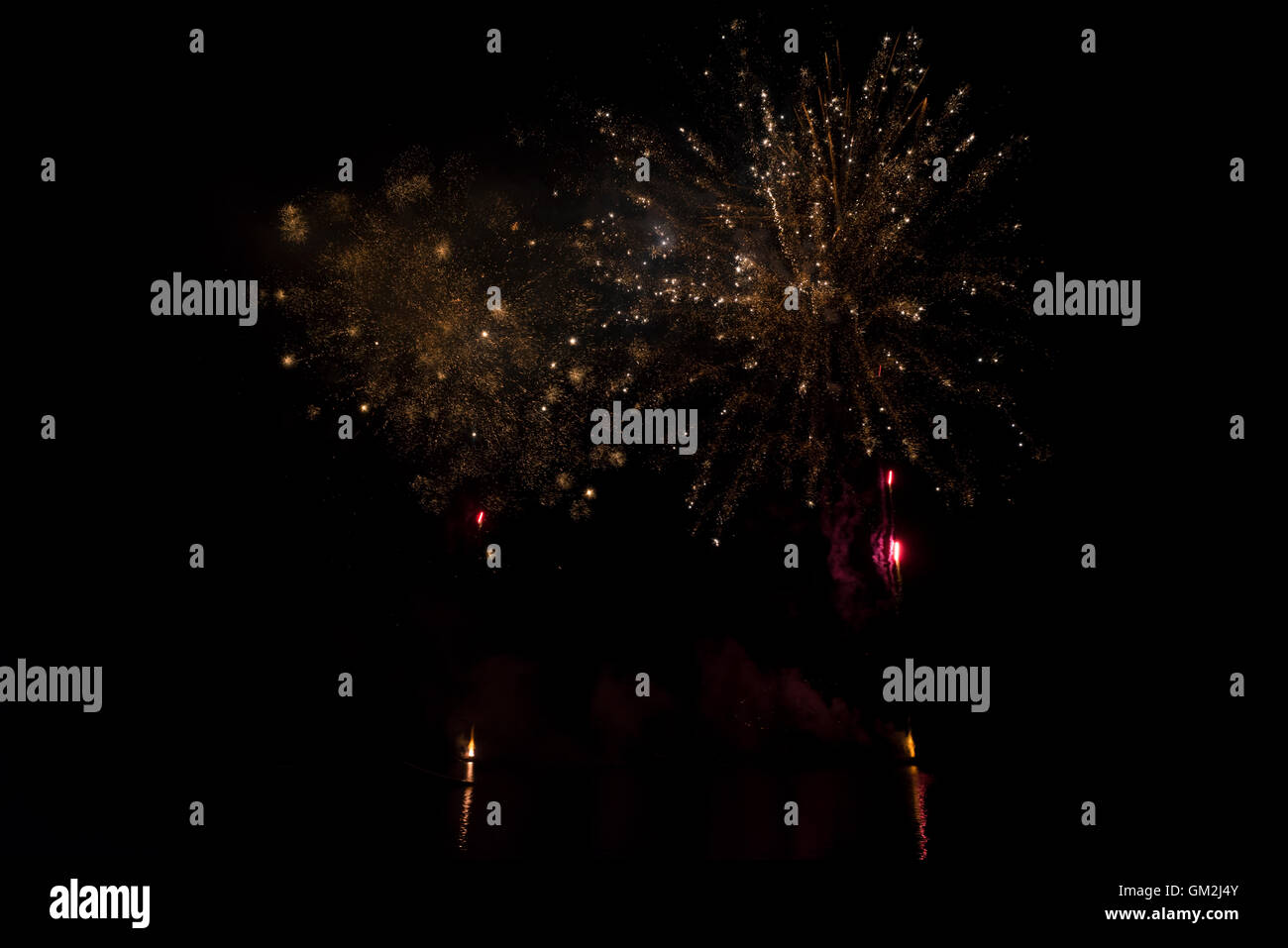 fireworks at lake in munich Stock Photo - Alamy