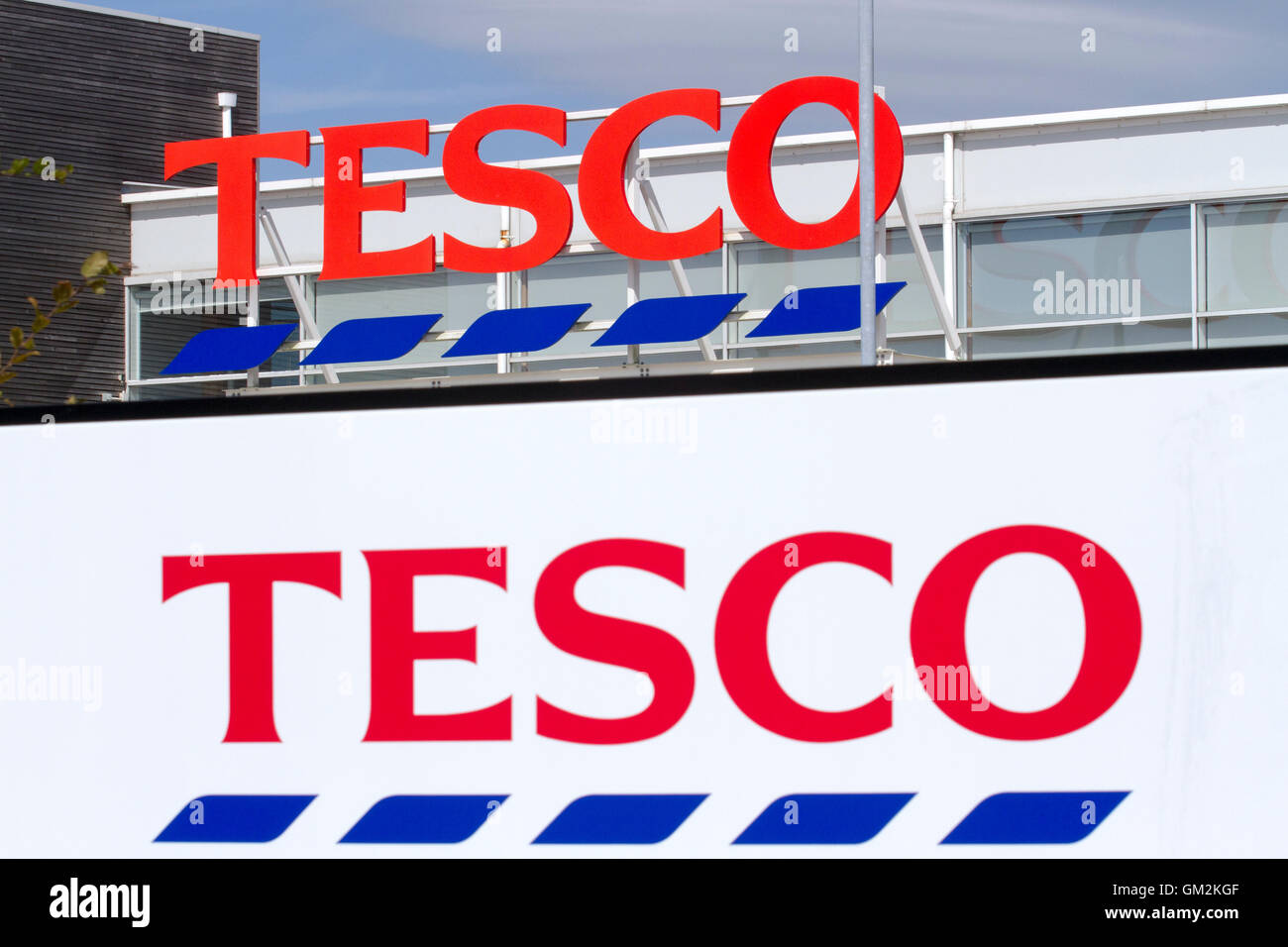 Consumer tesco hi-res stock photography and images - Alamy