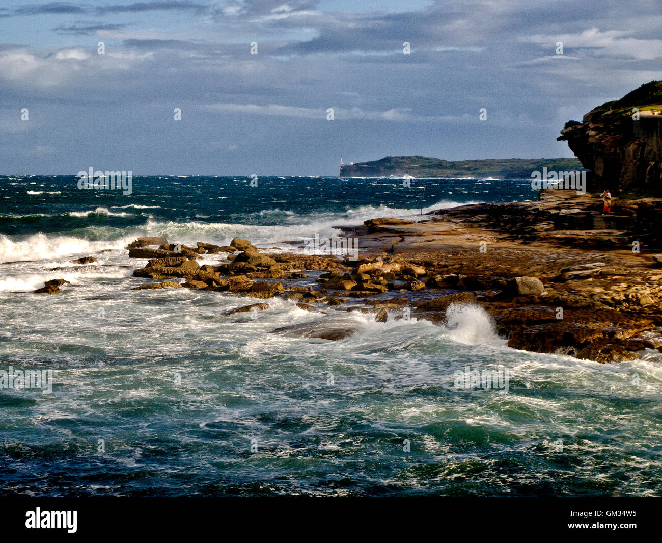 Australia: Rough seas and rocks, Sydney, NSW Stock Photo - Alamy