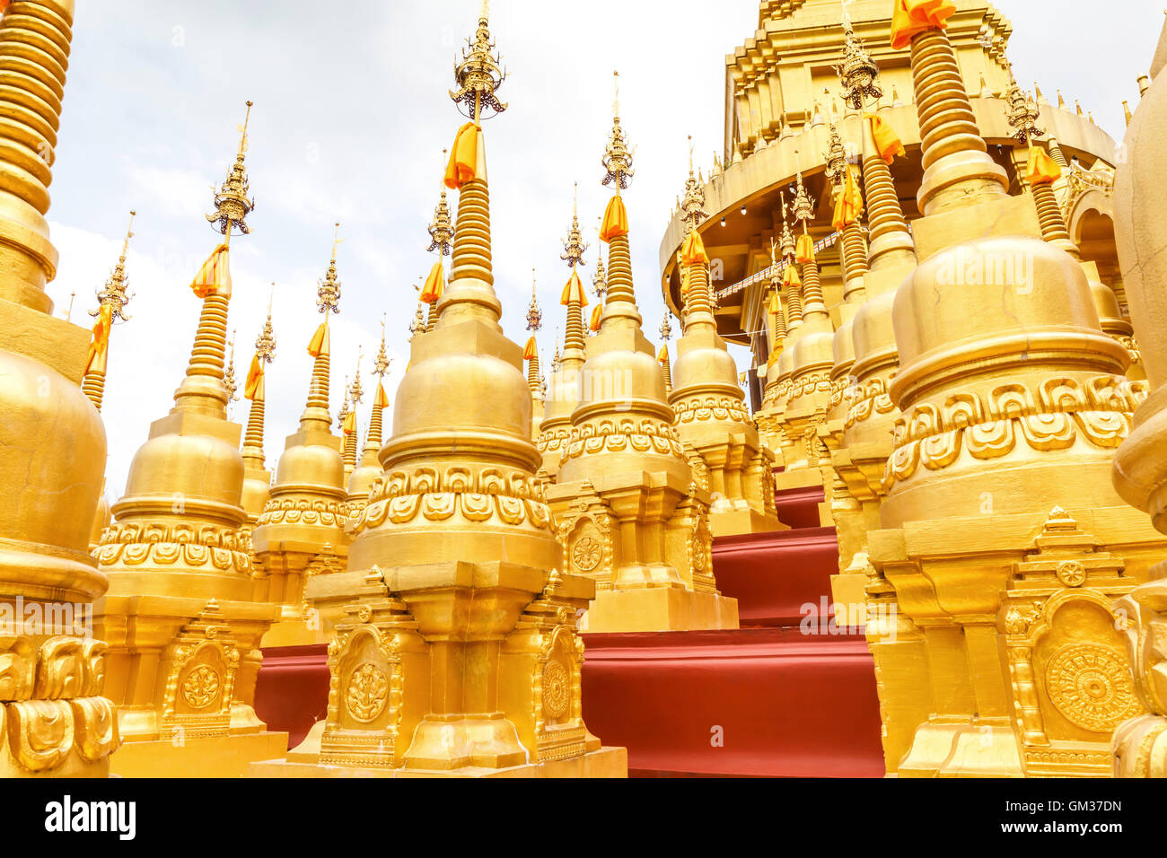Pagoda definition hi-res stock photography and images - Alamy