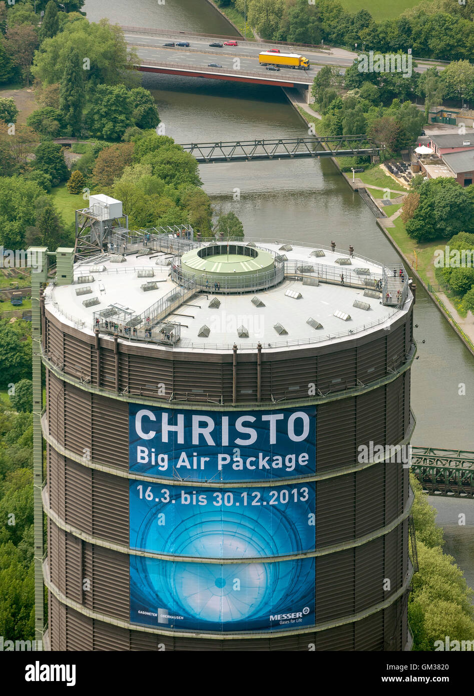 Aerial view, A42 Konrad Adenauer Allee B223, Gasometer Oberhausen with ...