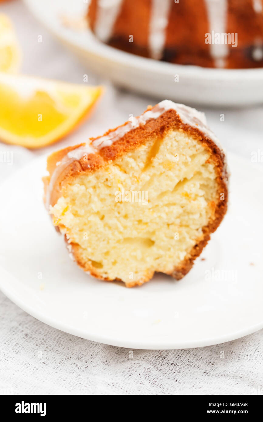 Iced bun pie hi-res stock photography and images - Alamy