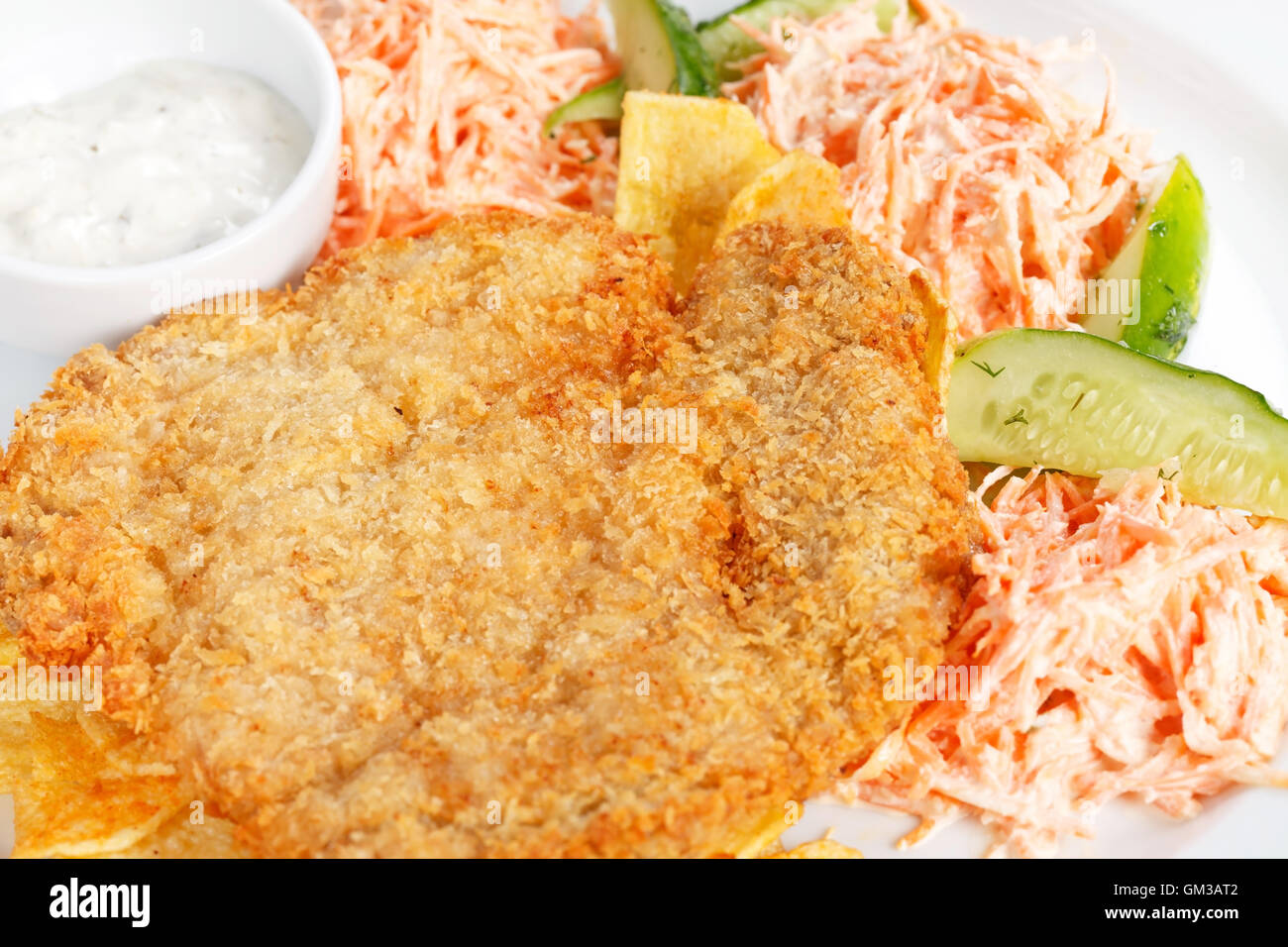 Schnitzel with fresh vegetables Stock Photo - Alamy