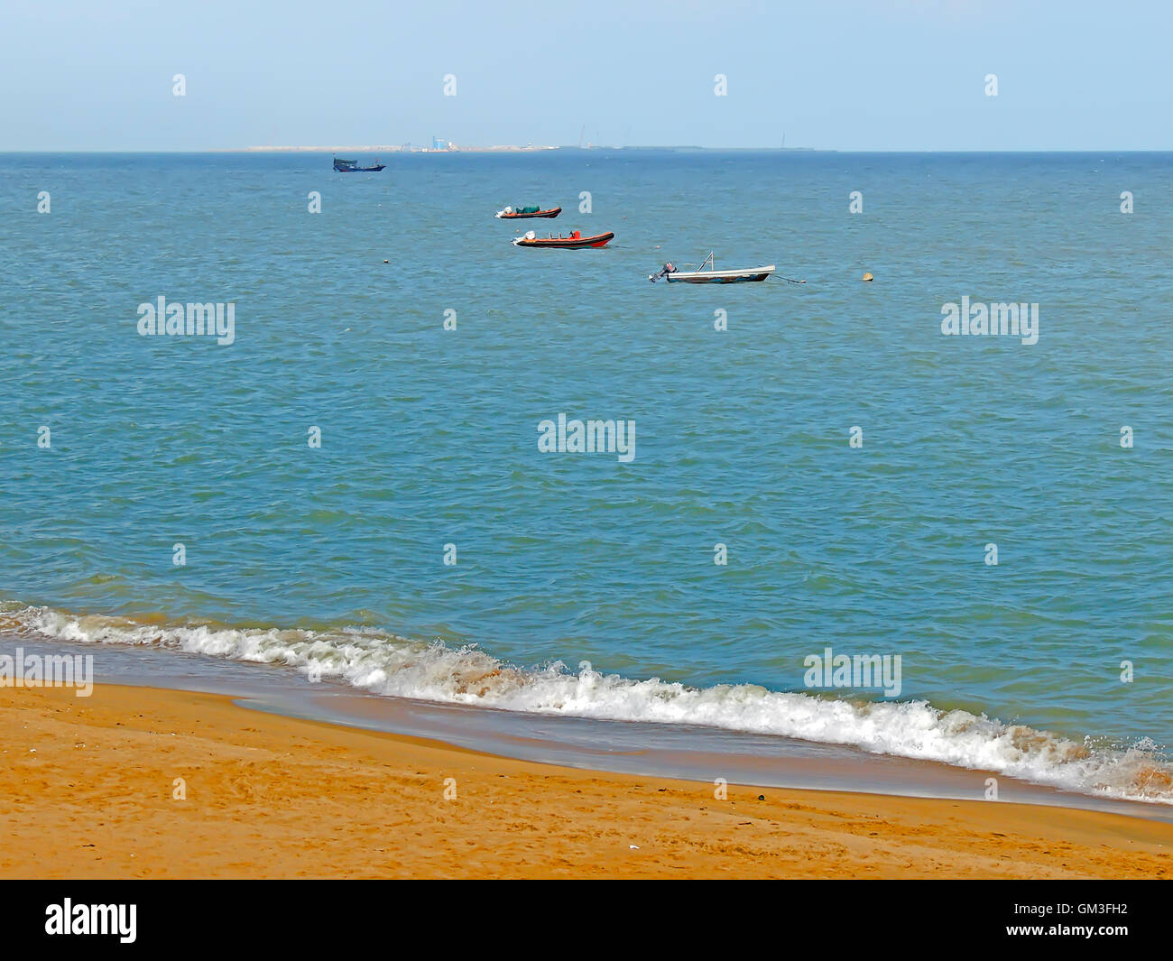 Scenery background blue sea hi-res stock photography and images - Alamy