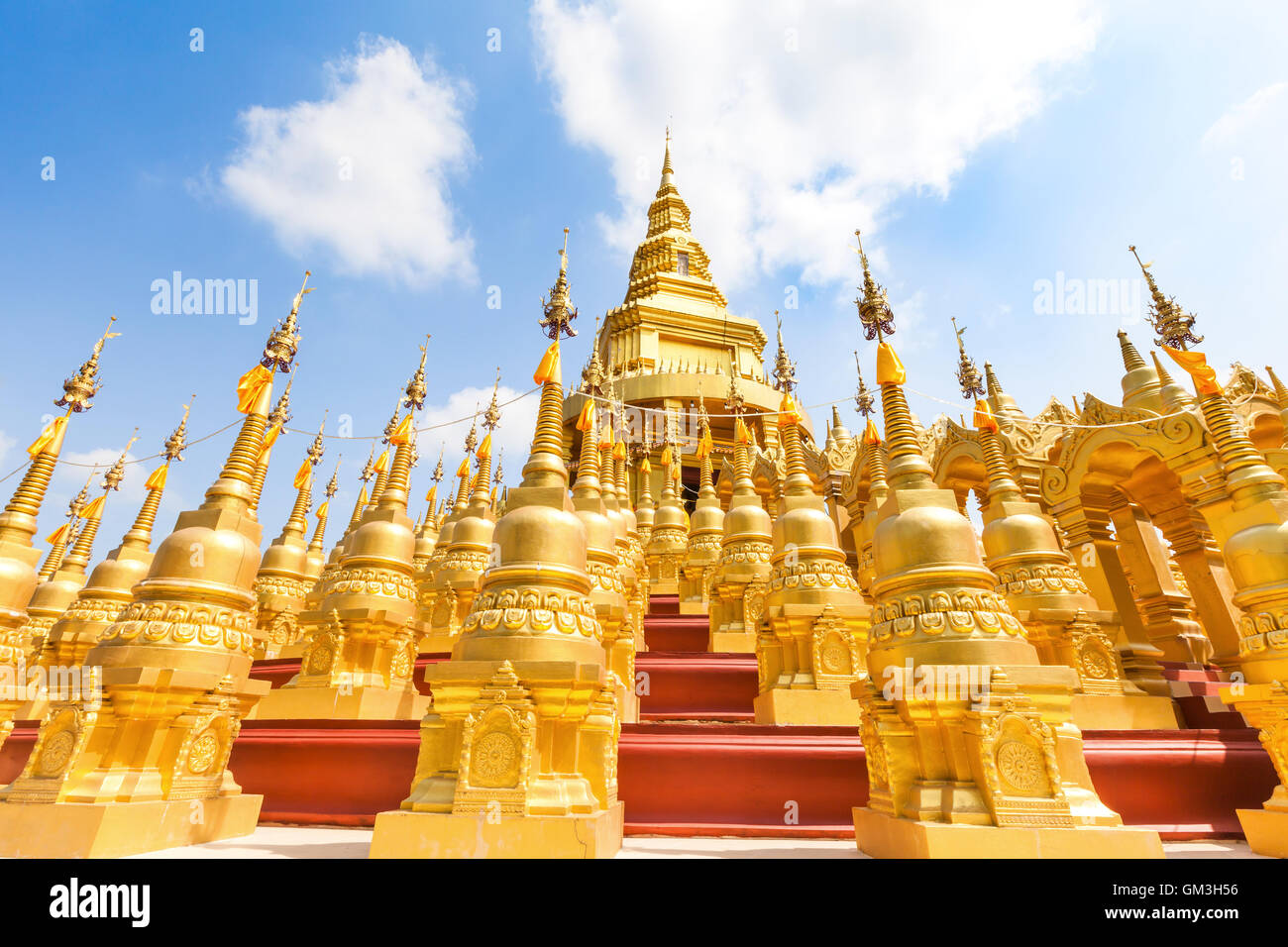 Pagoda definition hi-res stock photography and images - Alamy