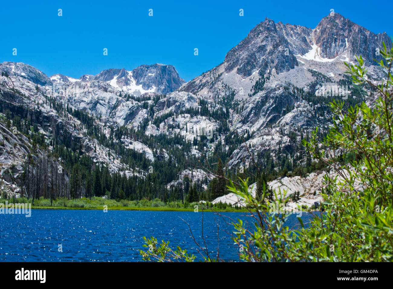 Barney Lake and mountain in the Hoover & Yosemite Wilderness, Humbolt ...